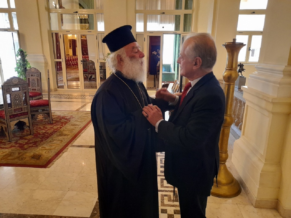 ΠΕΡΙΚΟΣΜΗΣΗ ΤΟΥ ΑΠΕΡΧΟΜΕΝΟΥ ΠΡΕΣΒΥ ΤΗΣ ΕΛΛΑΔΟΣ ΣΤΗΝ ΑΙΓΥΠΤΟ ΑΠΟ ΤΟΝ ...