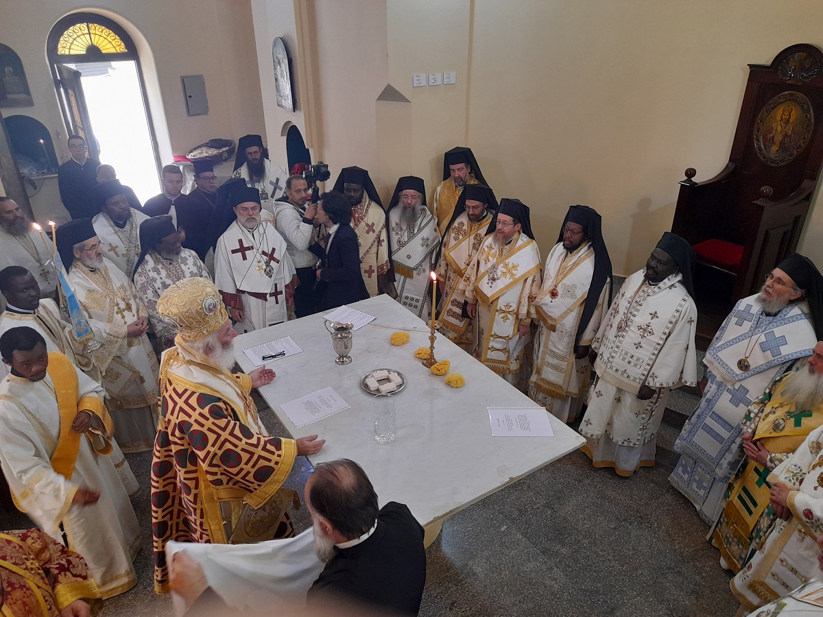 ΘΥΡΑΝΟΙΞΙΑ ΤΟΥ Ι.Ν.ΑΓΙΑΣ ΑΙΚΑΤΕΡΙΝΗΣ ΣΟΥΕΖ ΑΠΟ ΤΟΝ ΠΑΤΡΙΑΡΧΗ ...