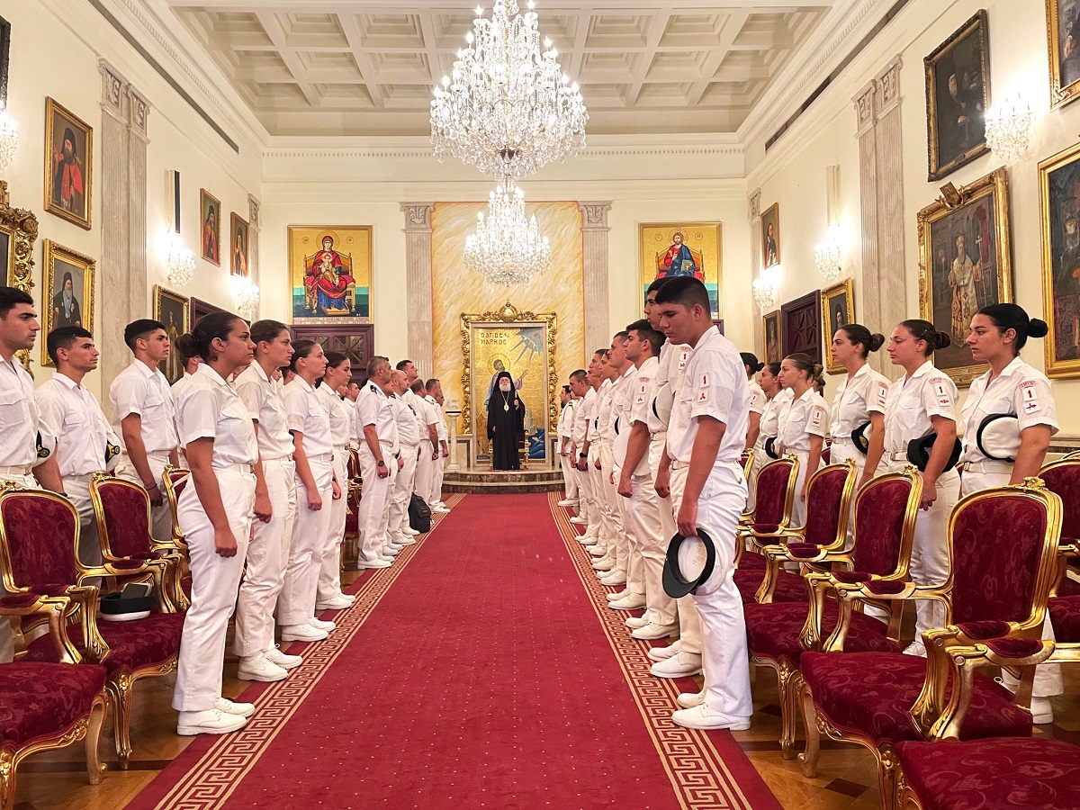 ΕΠΙΣΚΕΨΗ ΑΞΙΩΜΑΤΙΚΩΝ ΚΑΙ ΠΛΗΡΩΜΑΤΟΣ ΣΚΑΦΟΥΣ ΤΟΥ Π.Ν. ΣΤΟΝ ΜΑΚΑΡΙΩΤΑΤΟ ...