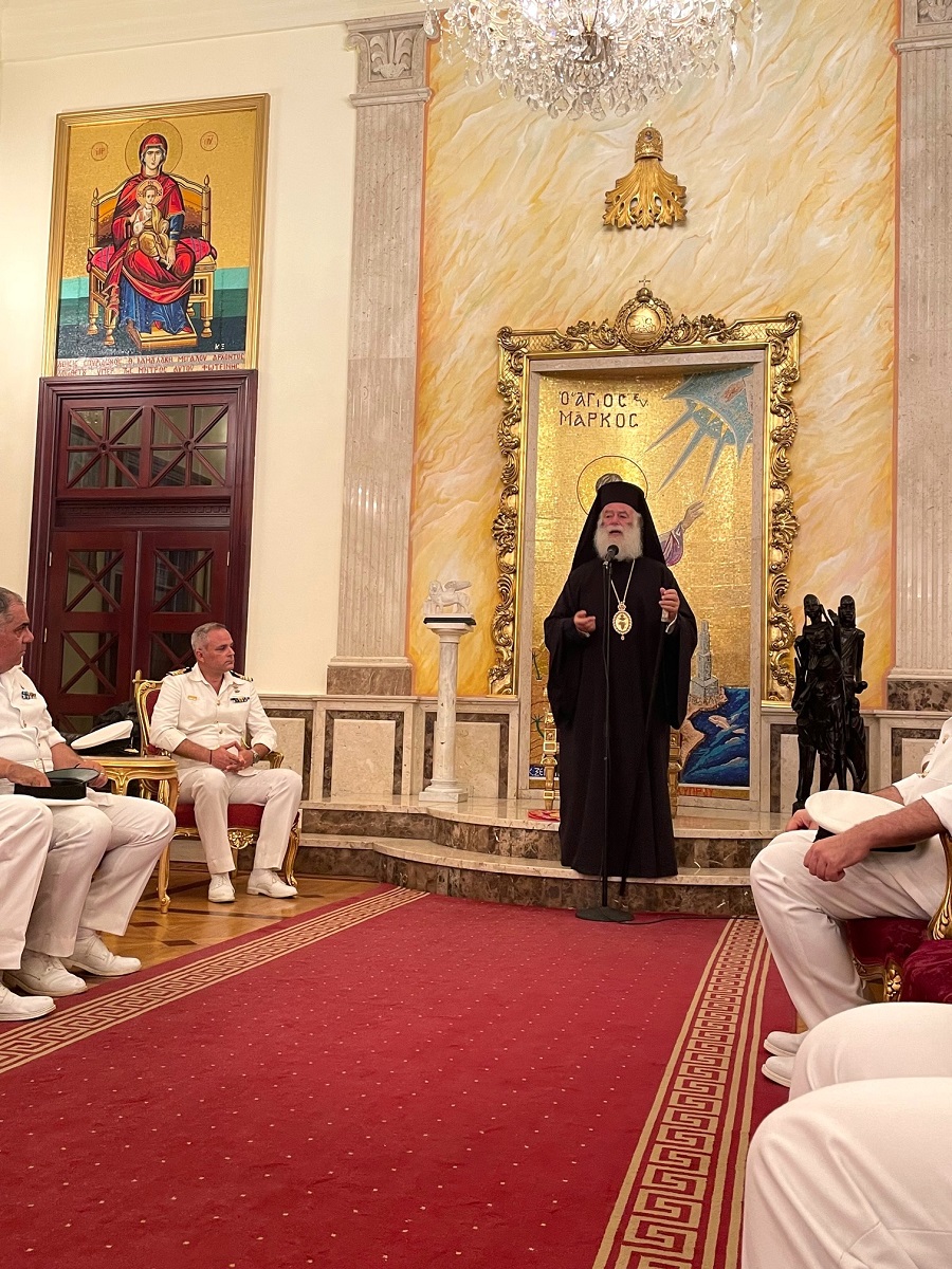 ΕΠΙΣΚΕΨΗ ΑΞΙΩΜΑΤΙΚΩΝ ΚΑΙ ΠΛΗΡΩΜΑΤΟΣ ΣΚΑΦΟΥΣ ΤΟΥ Π.Ν. ΣΤΟΝ ΜΑΚΑΡΙΩΤΑΤΟ ...