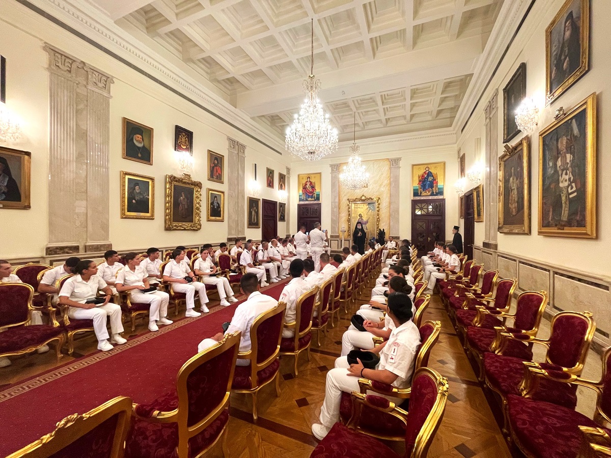 ΕΠΙΣΚΕΨΗ ΑΞΙΩΜΑΤΙΚΩΝ ΚΑΙ ΠΛΗΡΩΜΑΤΟΣ ΣΚΑΦΟΥΣ ΤΟΥ Π.Ν. ΣΤΟΝ ΜΑΚΑΡΙΩΤΑΤΟ ...