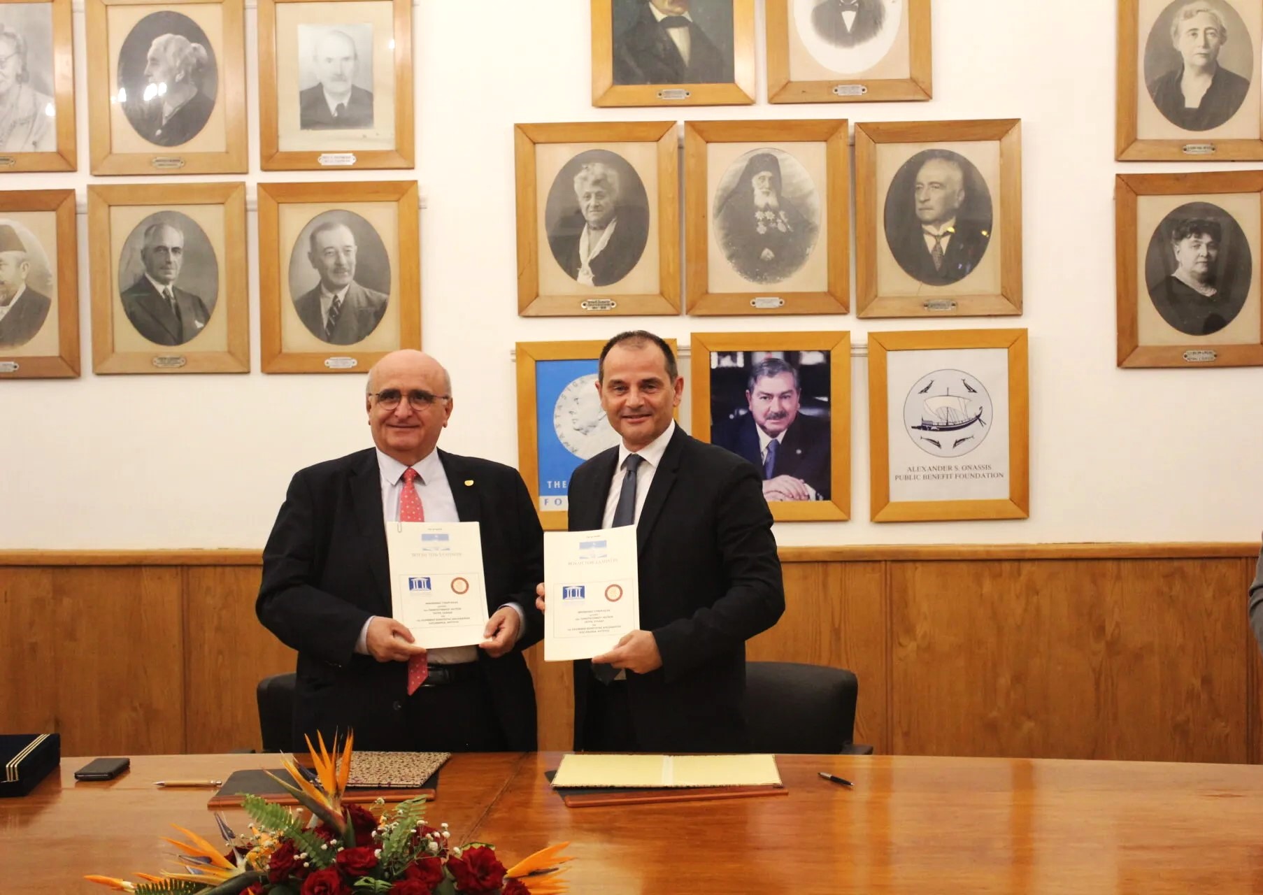 ΕΠΙΣΚΕΨΗ ΑΝΤΙΠΡΟΣΩΠΕΙΑΣ ΤΟΥ ΠΑΝ/ΜΙΟΥ ΠΑΤΡΩΝ ΣΤΟ ΠΑΤΡΙΑΡΧΕΙΟ ...